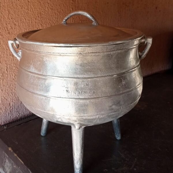 Aluminium pots - Aluminium handmade pots - Featsy